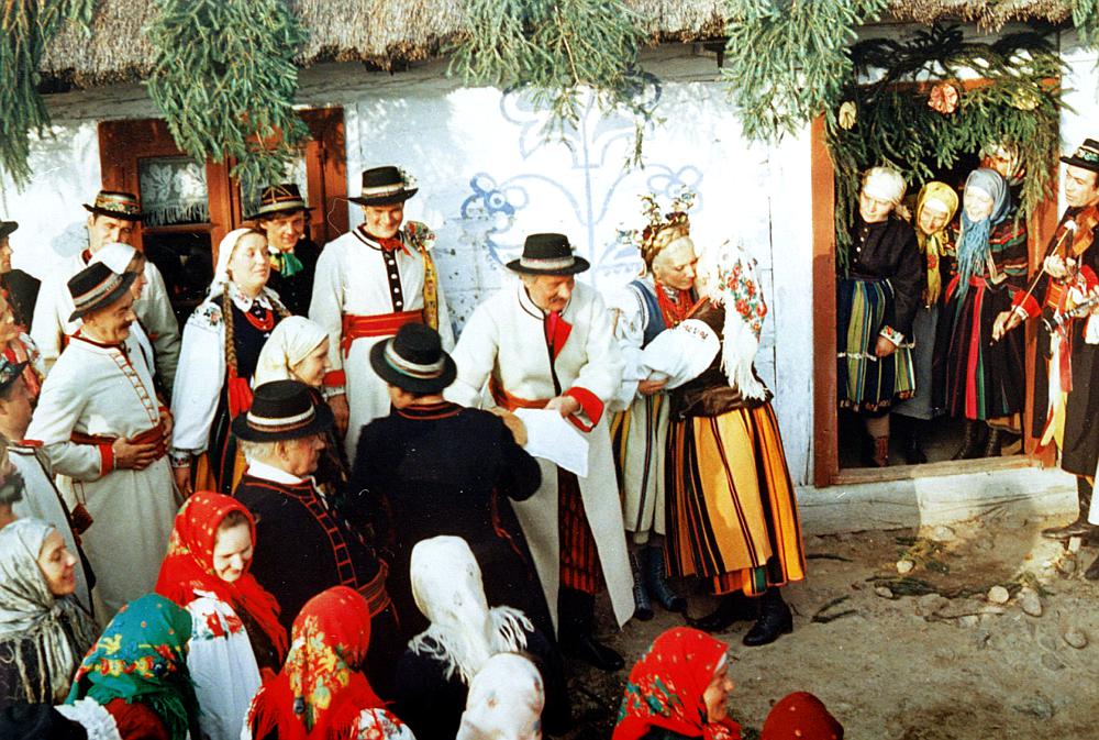 Chłopi: Zrękowiny (3/13) - serial obyczajowy