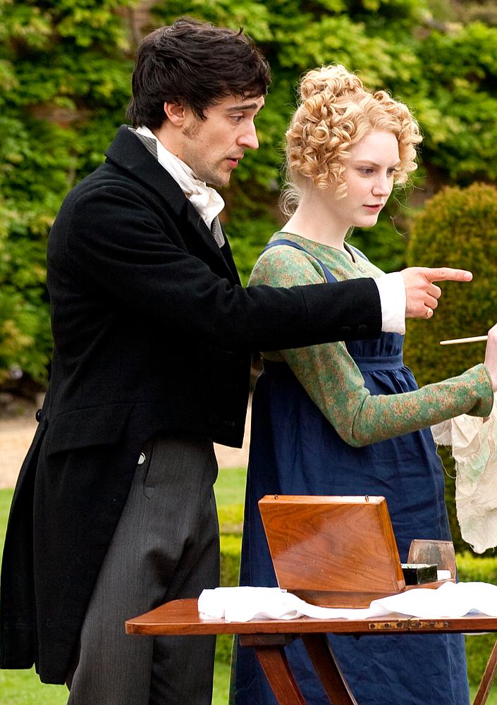 Emma (4) - serial kostiumowy