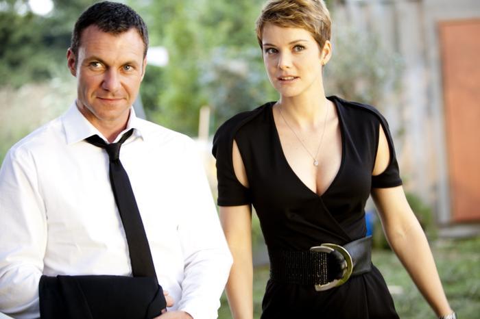 Transporter (2/12) - serial sensacyjny