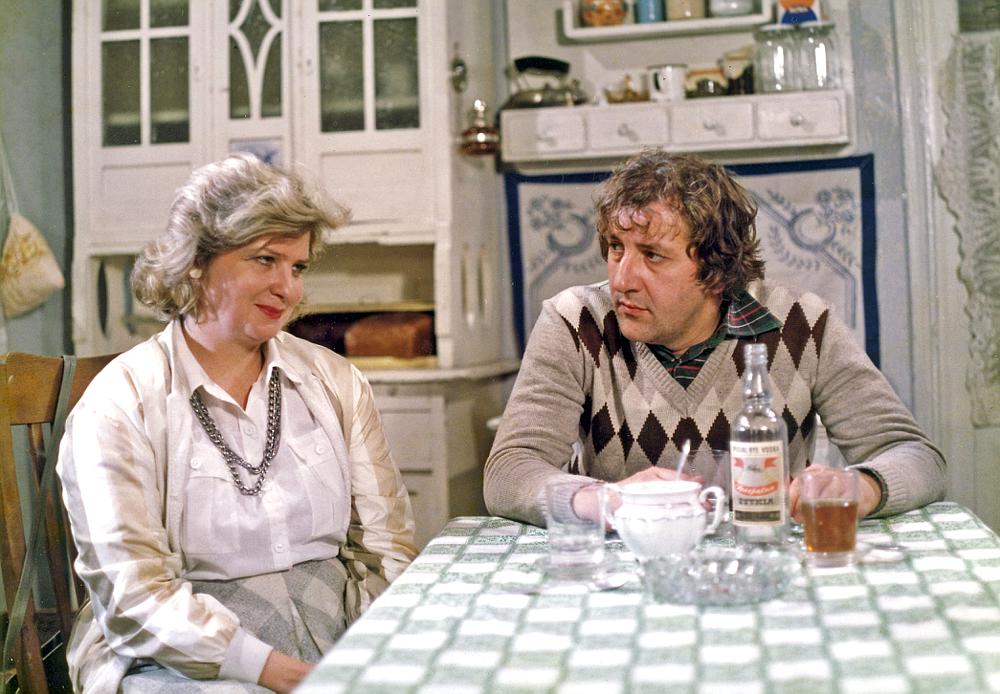 Zmiennicy: Ceny umowne (1/15) - serial komediowy